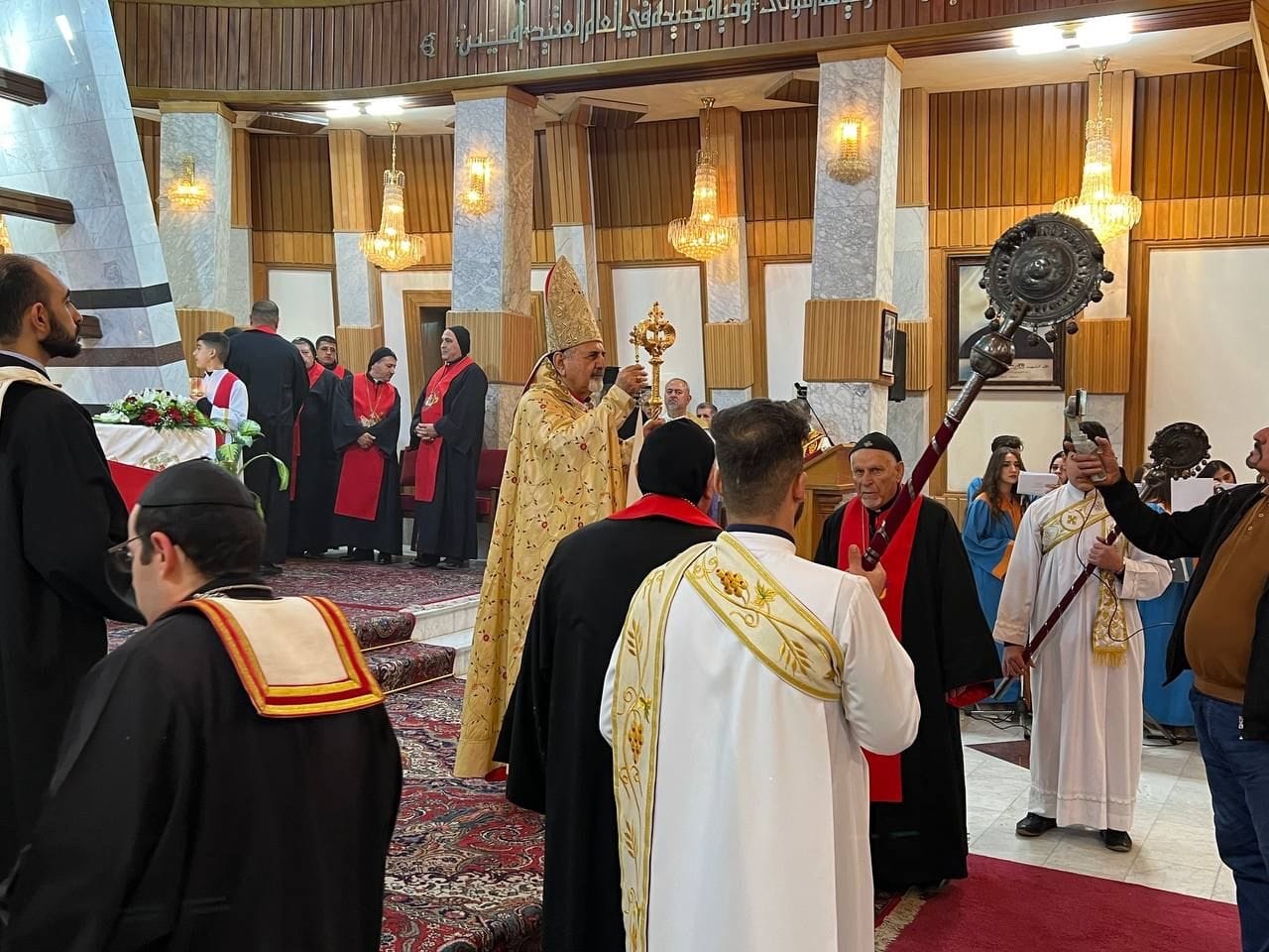 Divine Liturgy at the Syriac Catholic Church - ԱՌԱՋՆՈՐԴԱՐԱՆ ԻՐԱՔԻ ՀԱՅՈՑ