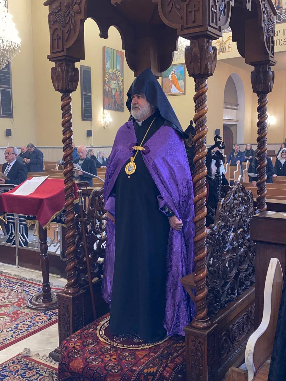 Divine Liturgy at St. Gregory the Illuminator Cathedral in Baghdad ...